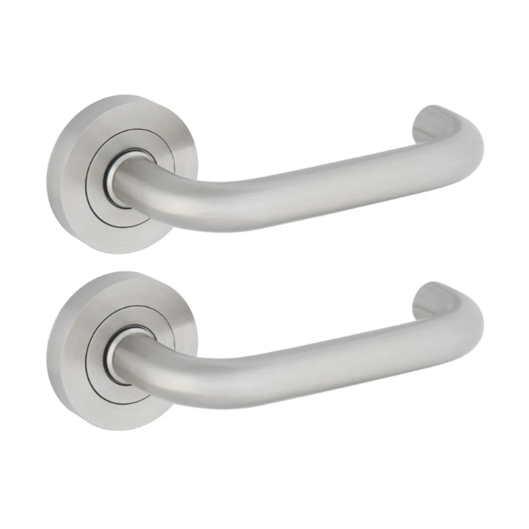 Dormakaba 4300/70 Coastal Series Lever Set on Round Rose – Doorpac ...